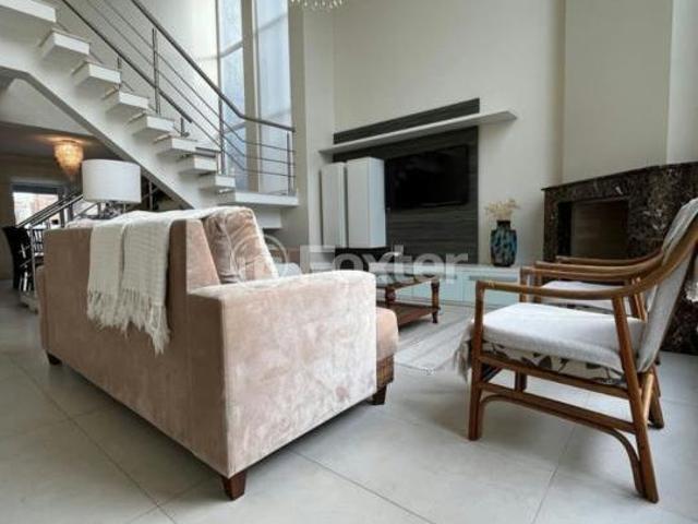 Casa em Condomínio, 4 dormitórios, 230 m², em Arco Íris