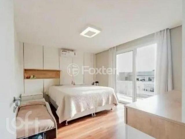 Casa em Condomínio, 4 dormitórios, 236.19 m², em Hípica