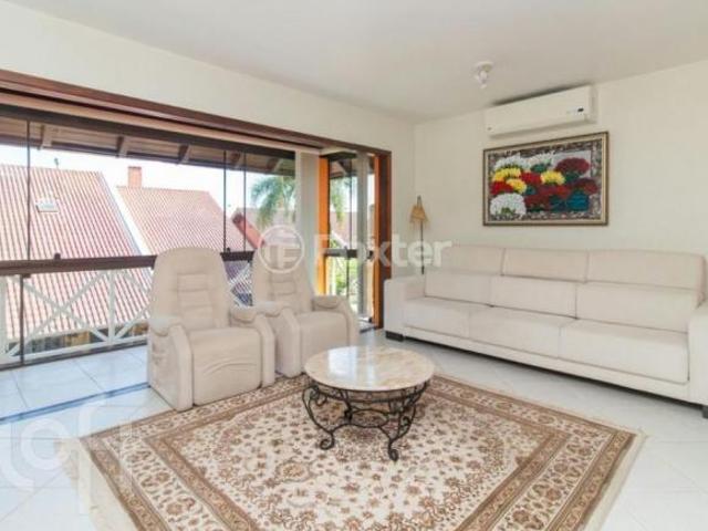 Casa em Condomínio, 4 dormitórios, 254 m², em Tristeza