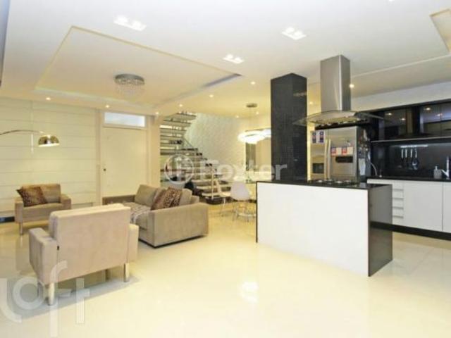 Casa em Condomínio, 4 dormitórios, 256.76 m², em Sarandi