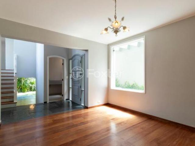 Casa em Condomínio, 4 dormitórios, 260 m², em Jardim Morumbi