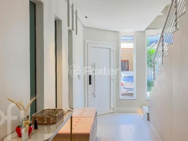 Casa em Condomínio, 4 dormitórios, 280 m², em Sarandi