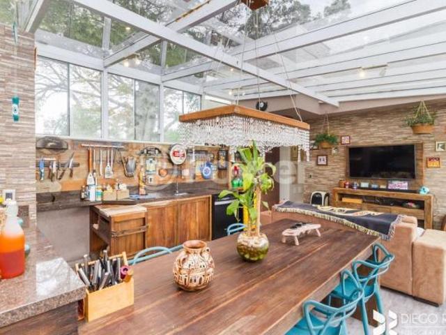 Casa em Condomínio, 4 dormitórios, 283 m², em Jardim Isabel