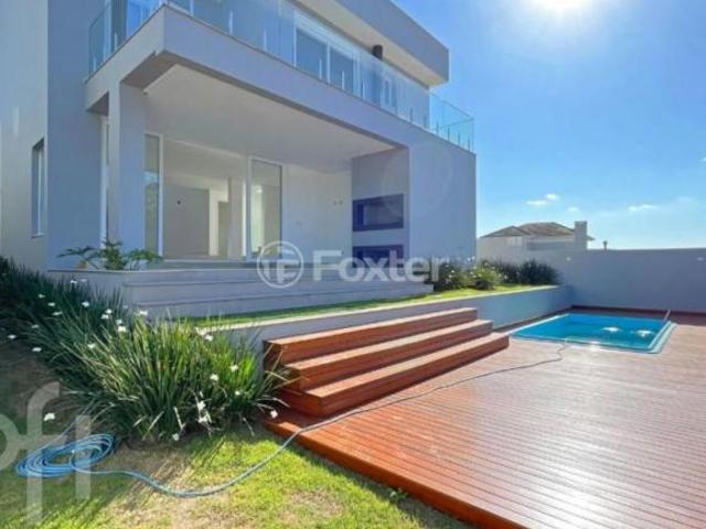 Casa em Condomínio, 4 dormitórios, 293.48 m², em Vila Nova