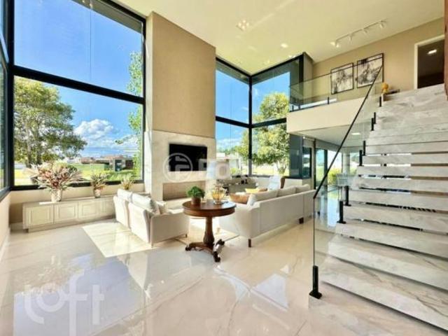 Casa em Condomínio, 4 dormitórios, 318.68 m², em Arroio Teixeira