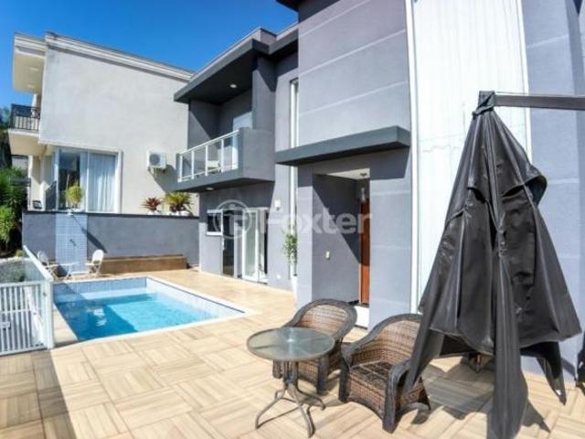 Casa em Condomínio, 4 dormitórios, 320 m², em Alphaville
