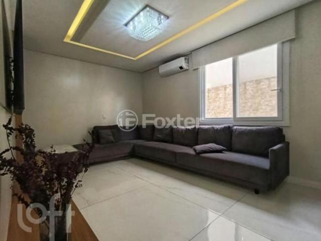Casa em Condomínio, 4 dormitórios, 320 m², em São Vicente