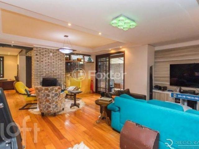 Casa em Condomínio, 4 dormitórios, 331 m², em Nonoai