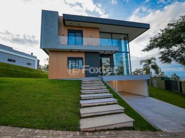 Casa em Condomínio, 4 dormitórios, 363 m², em Santa Isabel
