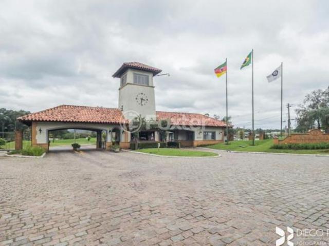 Casa em Condomínio, 4 dormitórios, 372 m², em Belém Novo