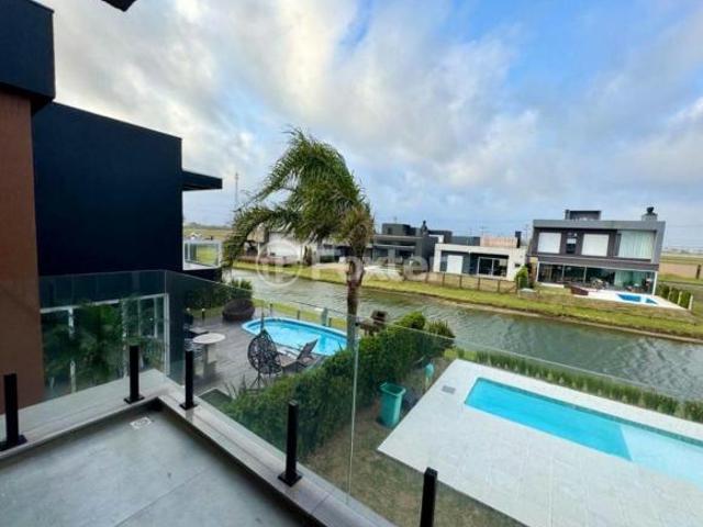 Casa em Condomínio, 4 dormitórios, 382.47 m², em Rainha do Mar