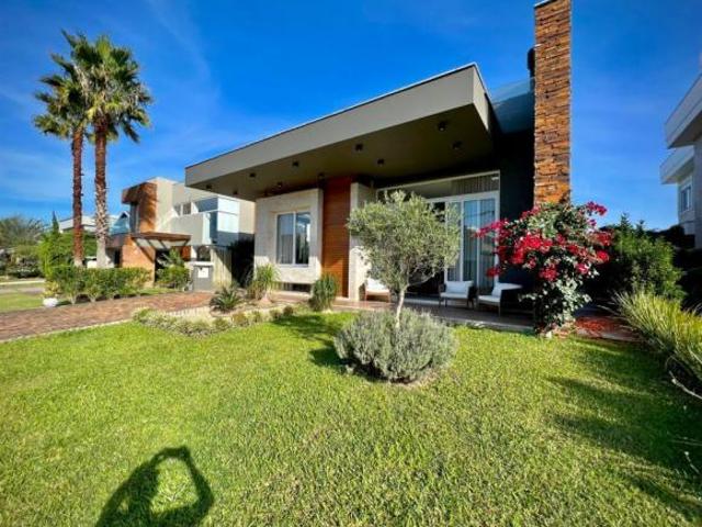Casa em Condominio 4 dormitorios Bairro Atlantida