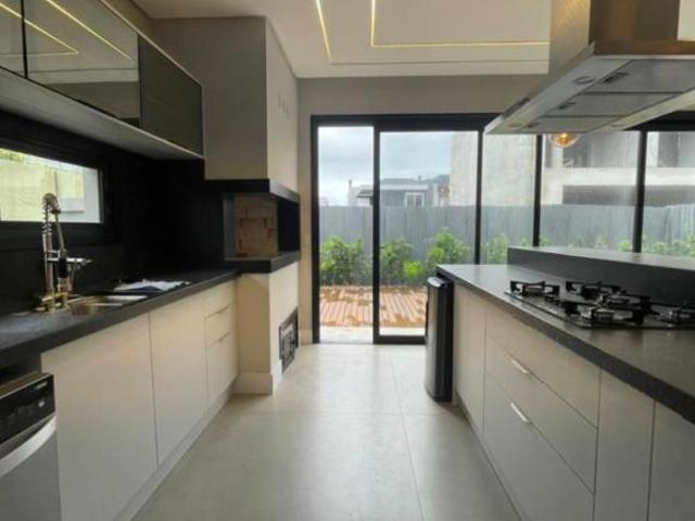 Casa em Condominio 4 dormitorios Bairro Atlantida