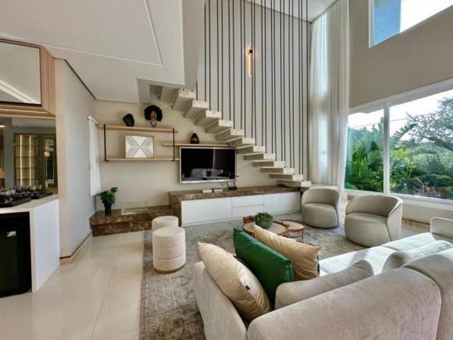 Casa em Condominio 4 dormitorios Bairro Zona Nova