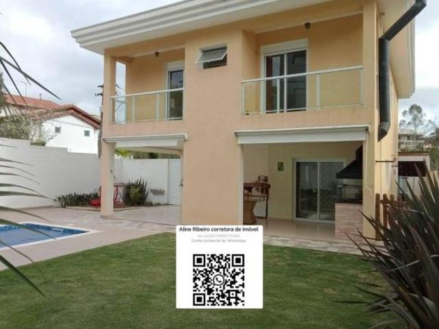 Casa em condomínio 4 quartos sendo 2 suítes, com piscina. FL58