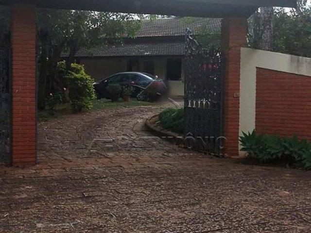 CASA EM CONDOMINIO 4 QUARTOS SENDO 3 SUITES CITY CASTELO