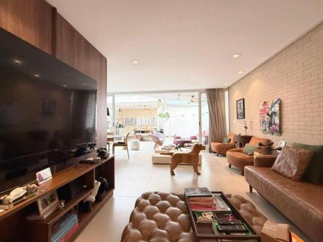 Casa em Condominio 4 Quartos 2 Suites 3 Vagas em Cidade jardim