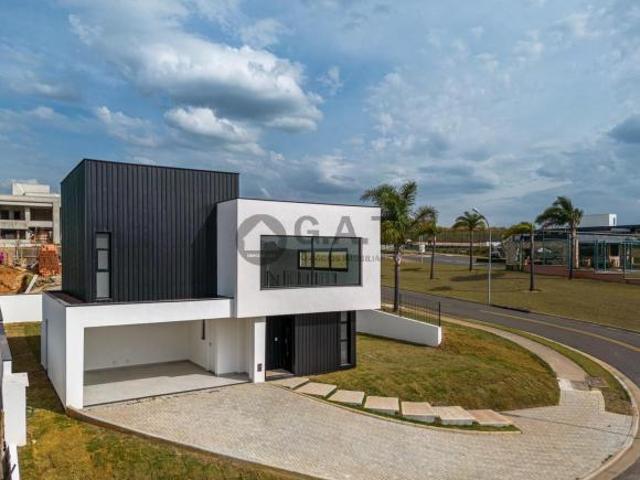 Casa em Condomínio: 4 quartos, 4 suítes, 2 salas, 5 banheiros, 4 vagas Votorantim SP, Alphaville N