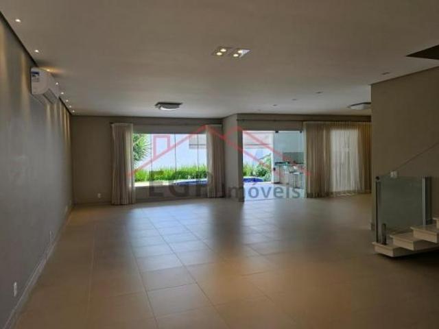 Casa em Condomínio: 4 Quartos, 4 Suítes, 2 Salas e 440,00m² no Jardim Residencial Sunset Village em