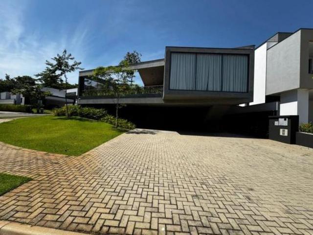 Casa em condomínio: 4 quartos, 4 suítes, 3 salas, 5 banheiros, 4 vagas em Alphaville Nova Esplanada