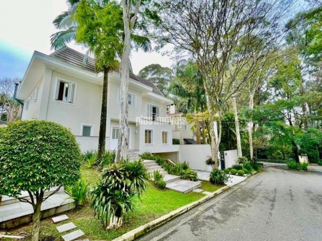 Casa em Condomínio 4 Quartos 4 Suites 4 Vagas no Morumbi!