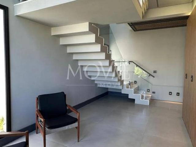 Casa em condomínio 4 suítes 469m² Urbanova