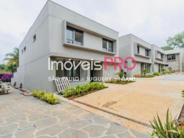 Casa em condomínio 4 suítes 828 m²