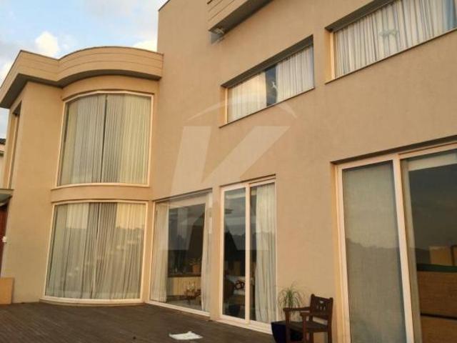 Casa em condomínio, 4 suítes, área gourmet e 6 vagas em Mairiporã