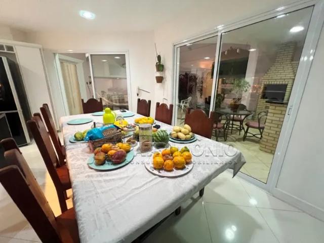 Casa em condominio 4 suites sendo 1 com closet e hidro lago da boa vista