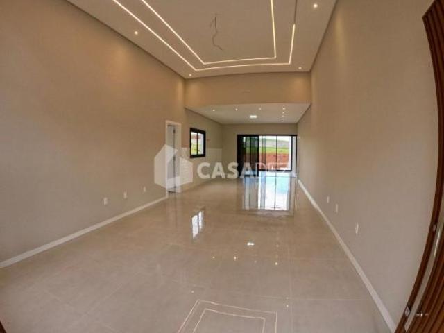 CASA EM CONDOMÍNIO