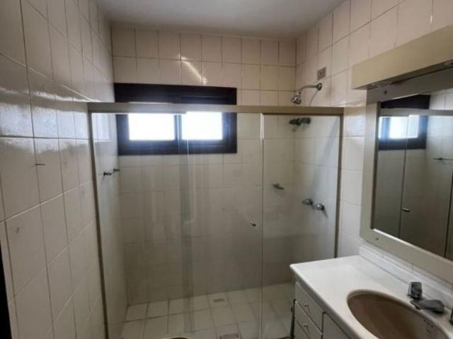 Casa Em Condomínio
