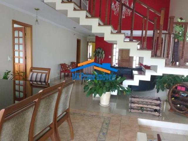 Casa em condomínio 580m² com 4 suítes no Nova Higienopolis