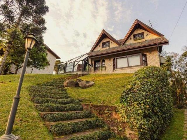 CASA EM CONDOMÍNIO