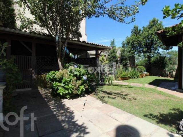 Casa em Condomínio, 5 dormitórios, 433 m², em Nonoai