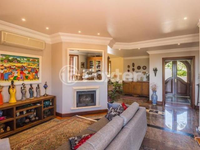 Casa em Condomínio, 5 dormitórios, 459.42 m², em Cavalhada