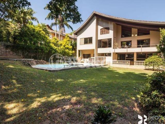 Casa em Condomínio, 5 dormitórios, 565 m², em Cavalhada