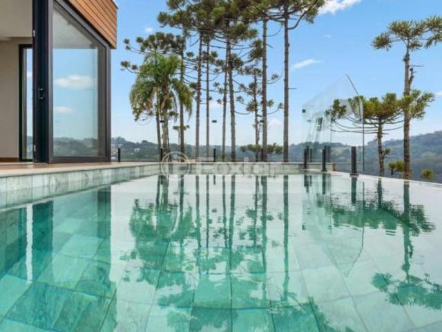 Casa, 5 dormitórios, 580 m², em Bavária