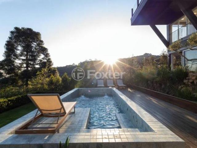 Casa em Condomínio, 5 dormitórios, 622 m², em Centro