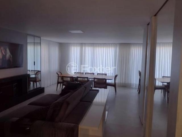 Casa em Condomínio, 5 dormitórios, 238 m², em Guarita