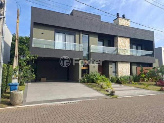 Casa em Condomínio, 5 dormitórios, 275 m², em Distrito Industrial