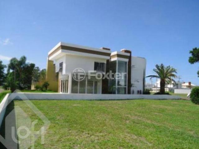 Casa em Condomínio, 5 dormitórios, 338 m², em Zona Nova