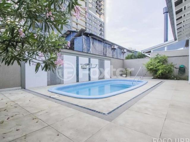 Casa em Condomínio, 5 dormitórios, 375 m², em Jardim Carvalho