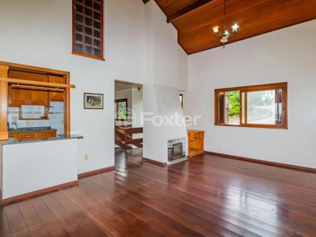 Casa em Condomínio, 5 dormitórios, 383.4 m², em Nonoai