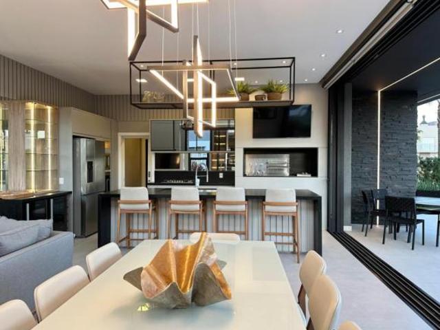 Casa em Condominio 5 dormitorios Bairro Atlantida