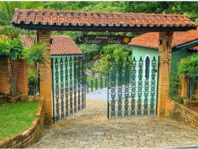 Casa em condomínio, 5 quartos, bosque e cachoeira privativa com vista para a serra, Joanópolis SP