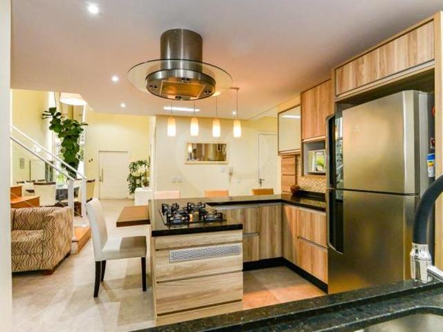 CASA EM CONDOMÍNIO | 5 QUARTOS | 2 VAGAS