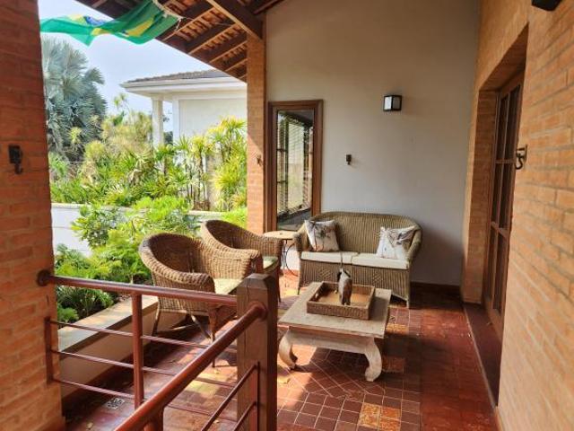 Casa em Condominio 5 quartos