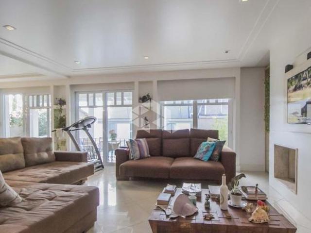 CASA EM CONDOMÍNIO, 5 SUITES E 4 VAGAS NO JARDIM BOTÂNICO!
