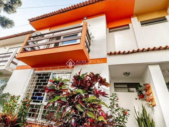Casa em condomínio