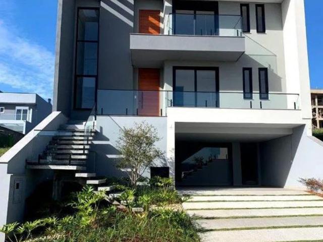 Casa em condominio